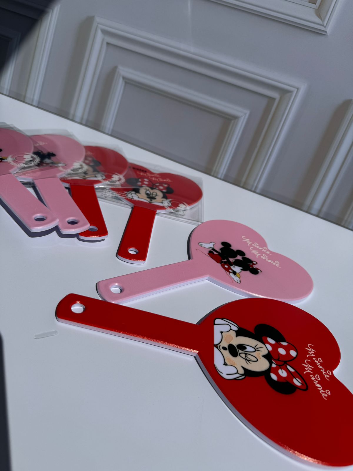 Espejo de Mano Corazon Minnie Mouse - Compra maquillaje al por mayor en ...